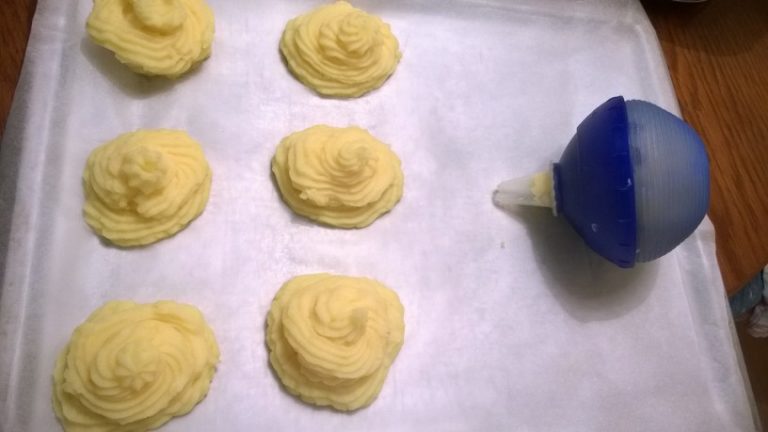 Popečen pire krompir - OblizniPrste.si