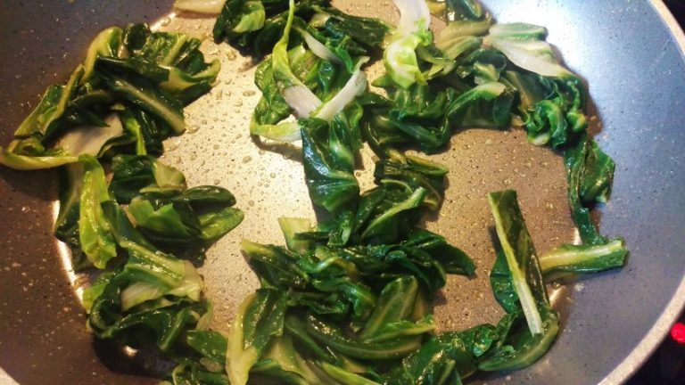 Blitva s krompirjem - OblizniPrste.si