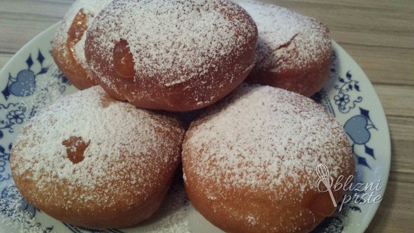 Najboljši krofi po receptu none Dare - OblizniPrste.si