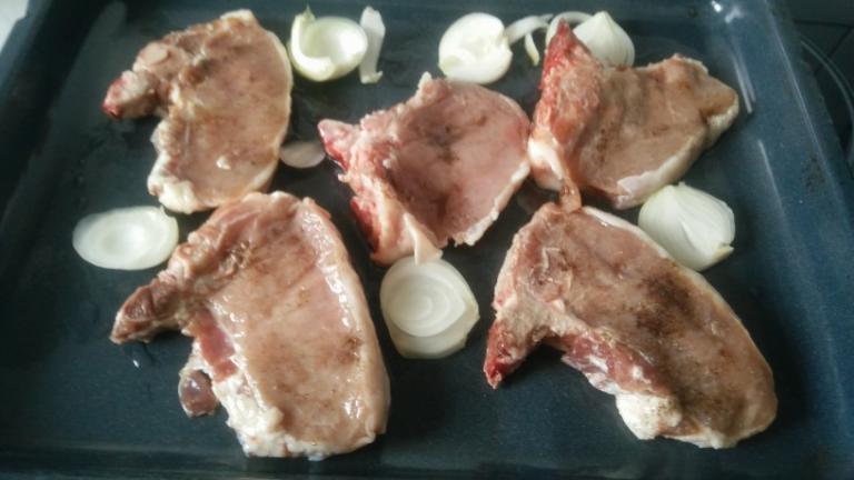 Kotleti s krompirjem iz pečice - OblizniPrste.si