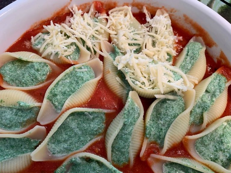 Polnjene testenine z rikoto in špinačo - OblizniPrste.si