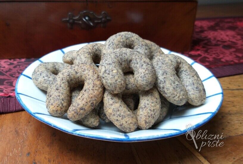 Makovi rogljički - OblizniPrste.si