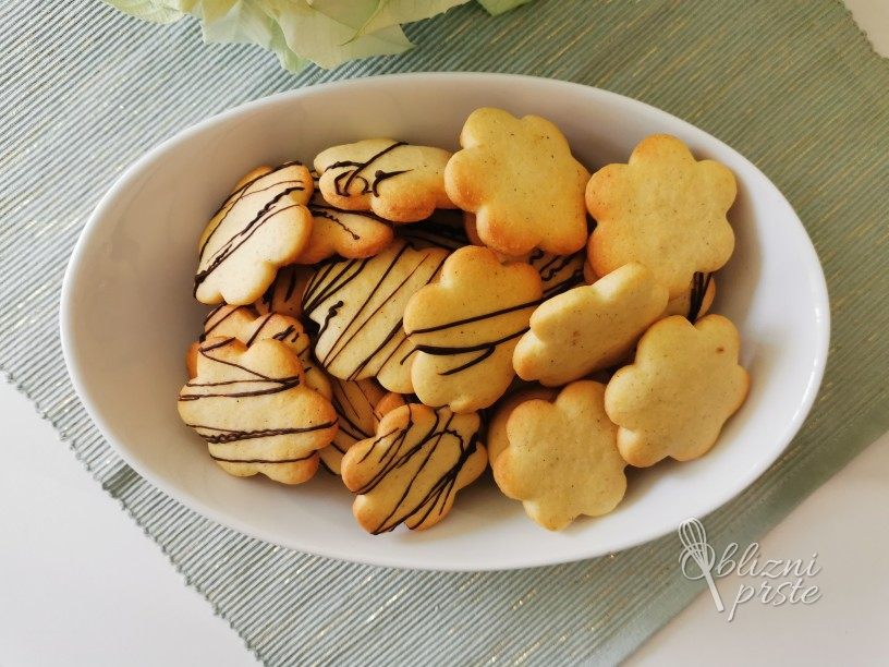 Krhki piškoti - OblizniPrste.si