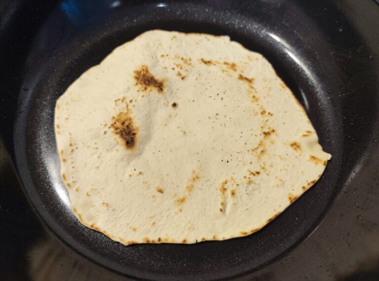 Mehki tortilja kruhki - OblizniPrste.si